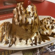 Nieve Frita / Fried Ice Cream - Menu - El Mariachi - Kaneohe