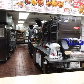 KFC - Updated April 2025 - 16 Reviews - 465 Dundee Ave, Elgin, Illinois ...