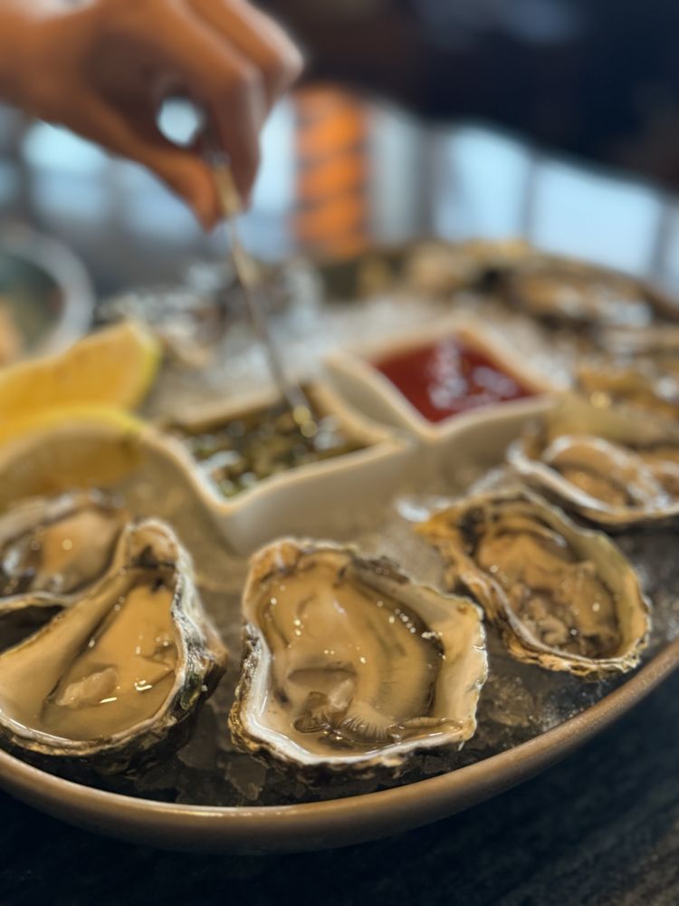 ANTHONY’S PIER 66 - Updated April 2025 - 845 Photos & 786 Reviews ...