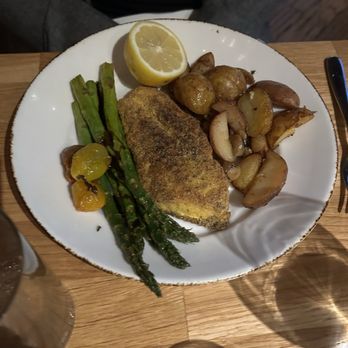 TOASTED OAK GRILL & MARKET - Updated January 2026 - 640 Photos & 729 ...