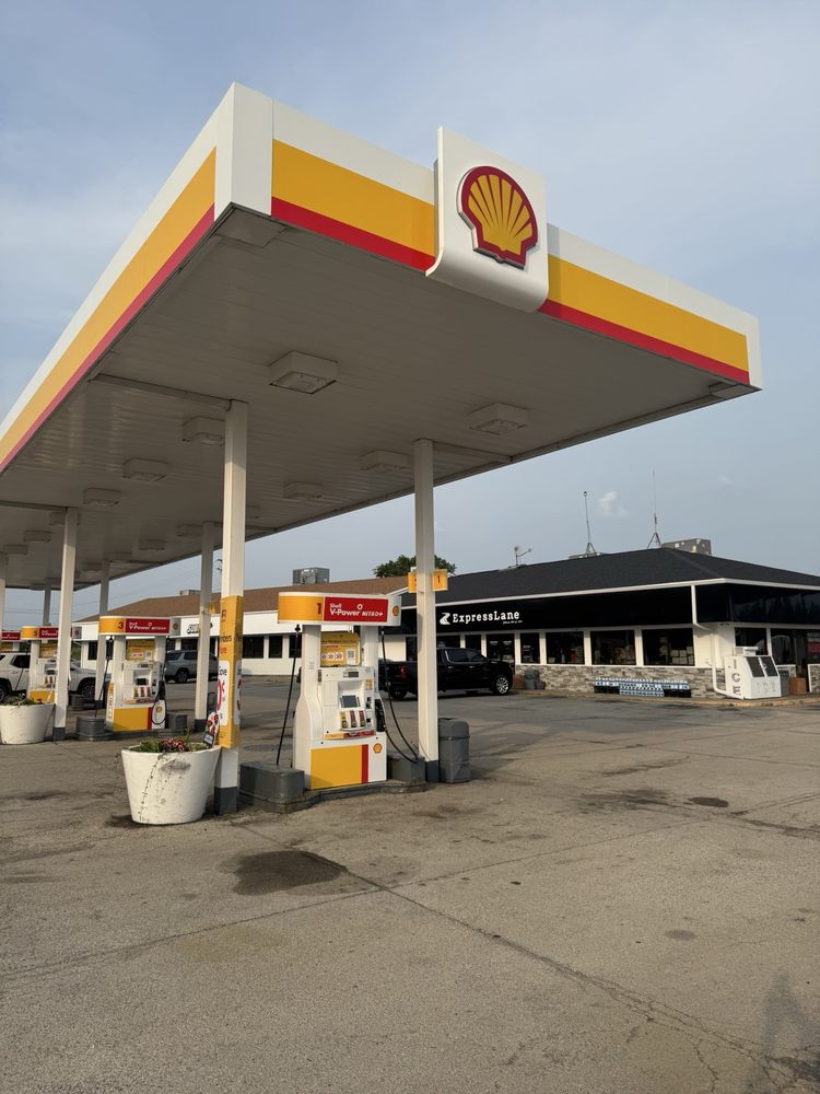 SHELL EXPRESS LANE 50. TRUCK STOP - Updated December 2025 - 18 Photos ...