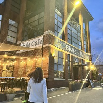 B2 BISTRO + BAR - Updated December 2025 - 323 Photos & 306 Reviews ...