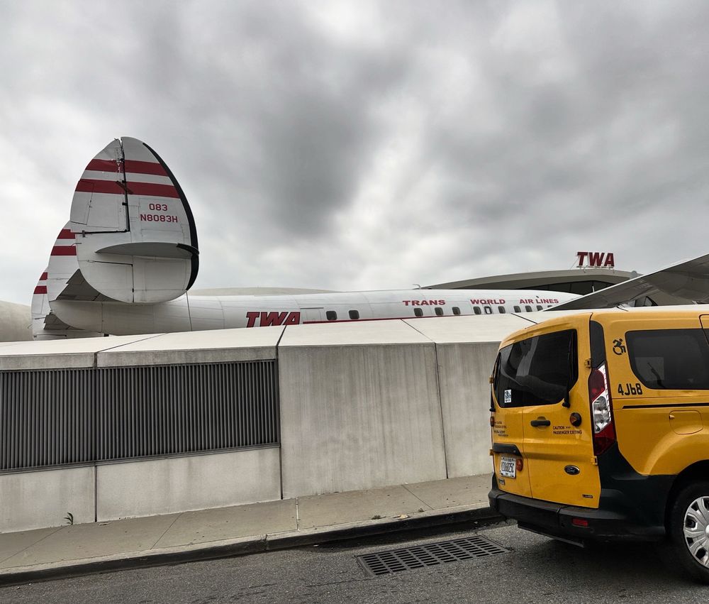 JFK INTERNATIONAL AIRPORT JFK CELL PHONE LOT - Updated January 2026 ...