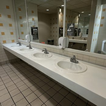 AMC CLASSIC FORNEY 12 - Updated December 2025 - 19 Photos & 61 Reviews ...