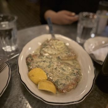 ZARELLA PIZZERIA & TAVERNA - Updated October 2025 - 339 Photos & 137 ...