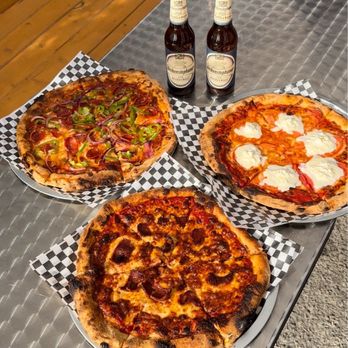 TIC TAC TOE PIZZA - Updated October 2025 - 185 Photos & 90 Reviews ...