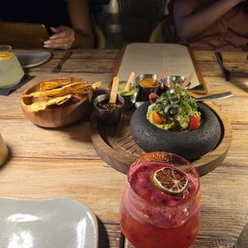 TÁN - Updated April 2025 - 697 Photos & 209 Reviews - 209 E 49th St ...