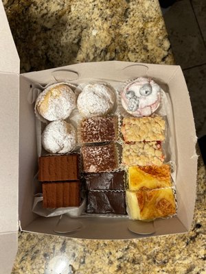 LEONETTI PASTRY SHOP - 82 Photos & 84 Reviews - 82 Glen Cove Rd ...