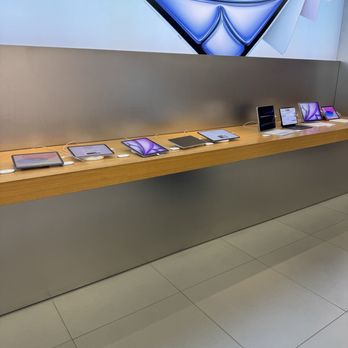 APPLE LOS CERRITOS - Updated January 2026 - 270 Photos & 1040 Reviews ...