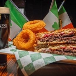 SALTY SHAMROCK - Updated June 2025 - 113 Photos & 188 Reviews - 6186 N ...