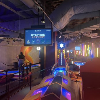 PUTTSHACK - BOSTON - Updated February 2025 - 424 Photos & 214 Reviews - 58 Pier 4 Blvd, Boston ...