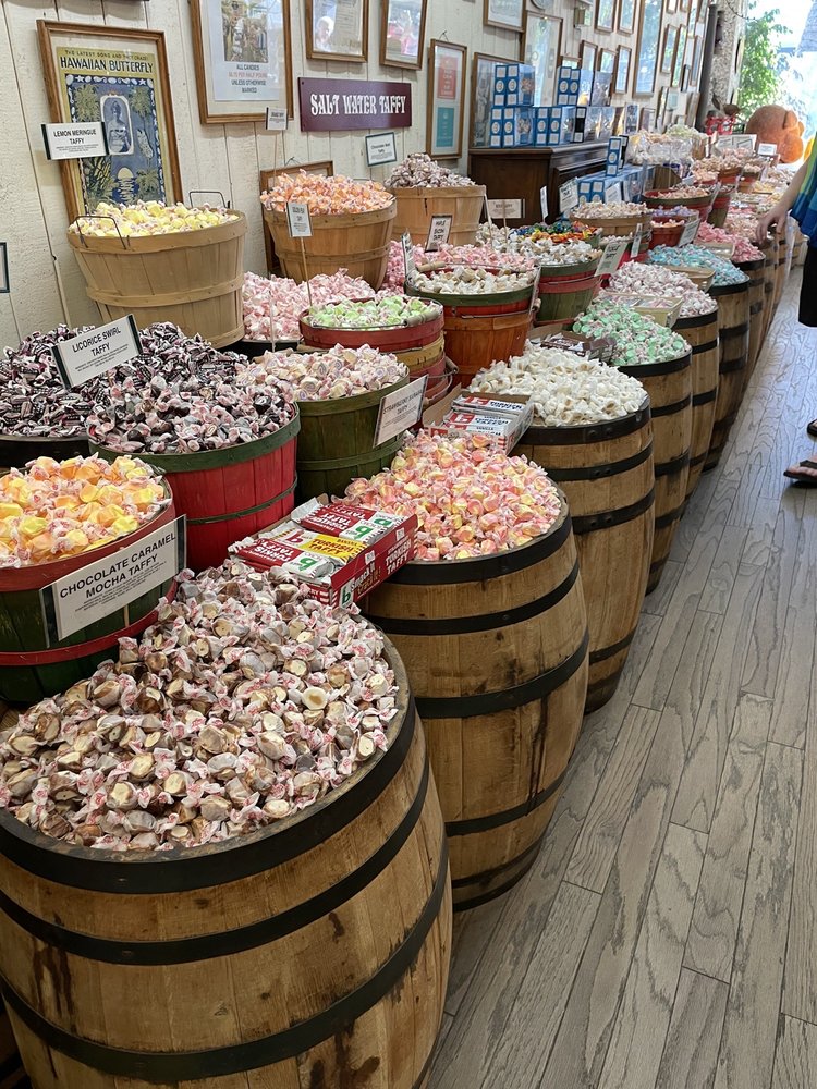 CANDY BARON - 173 Photos & 132 Reviews - 231 Forest Ave, Laguna Beach ...