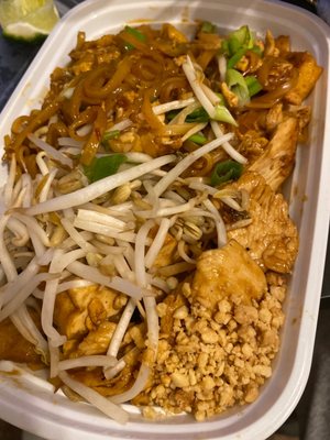 SPICE THAI KITCHEN - Updated October 2025 - 37 Photos & 27 Reviews - 33 ...