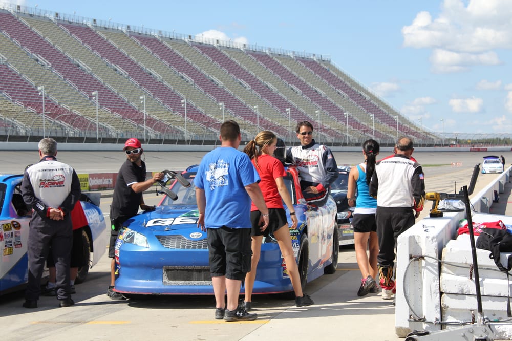 RUSTY WALLACE RACING EXPERIENCE- MICHIGAN INTERNATIONAL SPEEDWAY ...
