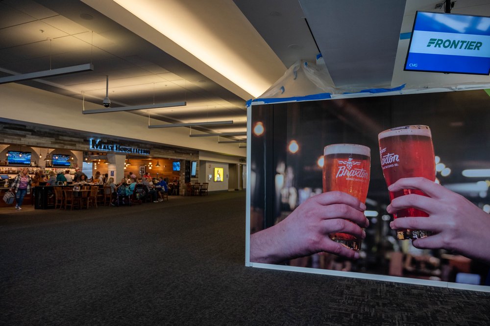 BRAXTON BREWING COMPANY CVG - Updated December 2025 - 31 Photos & 23 ...