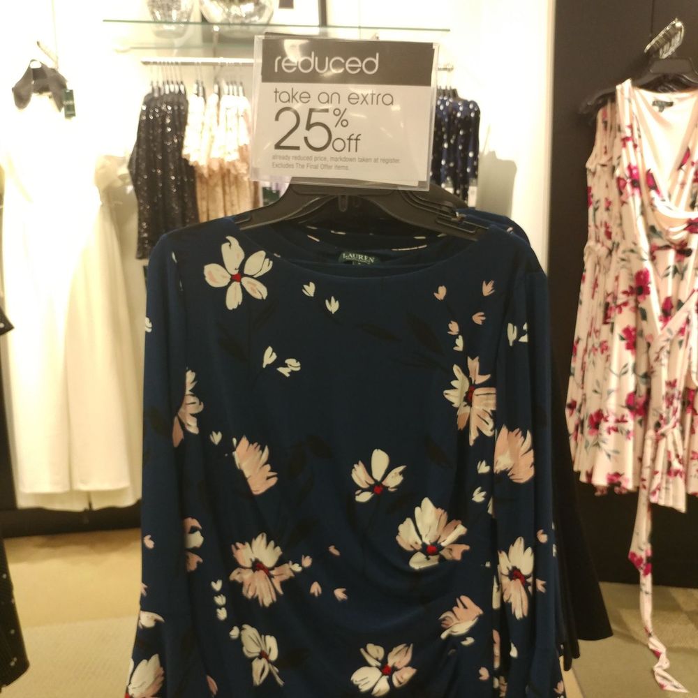 Louis Vuitton Walt Whitman Mall | semashow.com