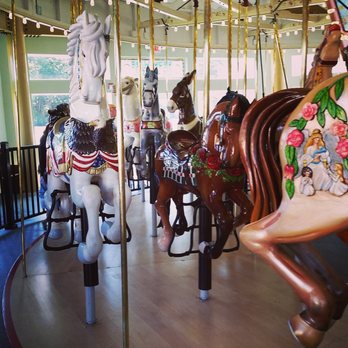 THE BERKSHIRE CAROUSEL - Updated June 2025 - 14 Photos - 50 Center St ...