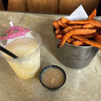 LANDMARK AMERICANA TAP & GRILL - UNIVERSITY CITY - Updated December ...