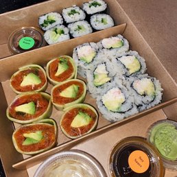 SARU SUSHI BAR - Updated July 2024 - 1902 Photos & 1001 Reviews - 3856 ...