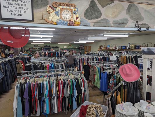 TRI LAKES HUMANE SOCIETY THRIFT STORE - Updated December 2025 - 22183 ...