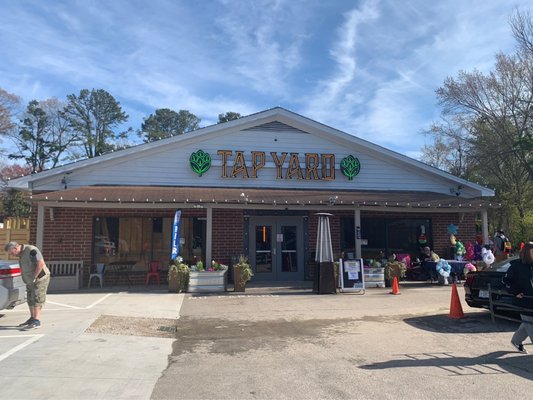 TAP YARD - Updated August 2024 - 12 Photos & 17 Reviews - 1610 ...