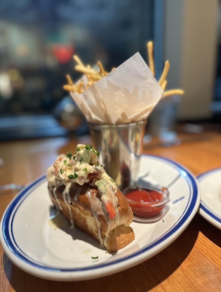 HUDSON HOUSE - Updated September 2024 - 862 Photos & 586 Reviews - 4933 ...