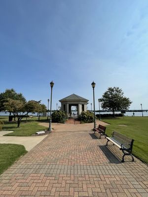 RHODES FERRY PARK - Updated September 2025 - 18 Photos - 100 Market St ...