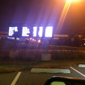 EXPRESSPARK SOUTH LOT - Updated May 2025 - 34 Photos & 80 Reviews - 55 ...