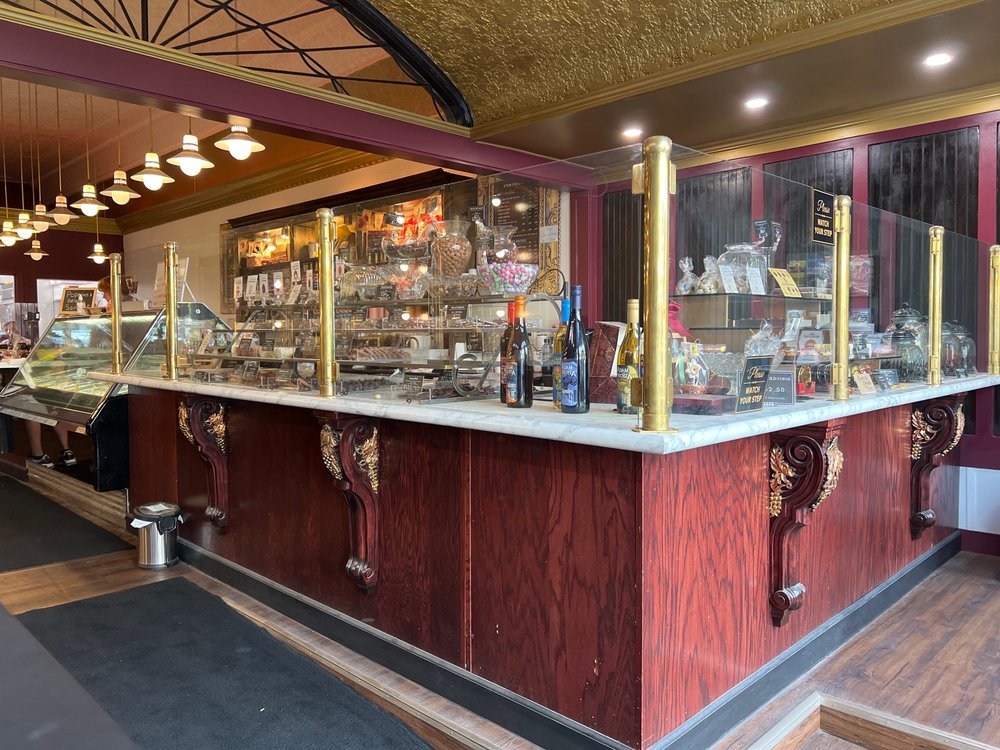 CHOCOLATERIE STAM - HANNIBAL - Updated February 2025 - 27 Photos & 21 ...