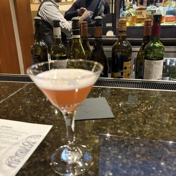 HOYT’S CHICAGO - Updated December 2025 - 18 Photos - 71 E Wacker Dr ...