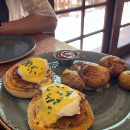 THE HERMOSA INN & LON’S - Updated July 2025 - 1131 Photos & 813 Reviews ...