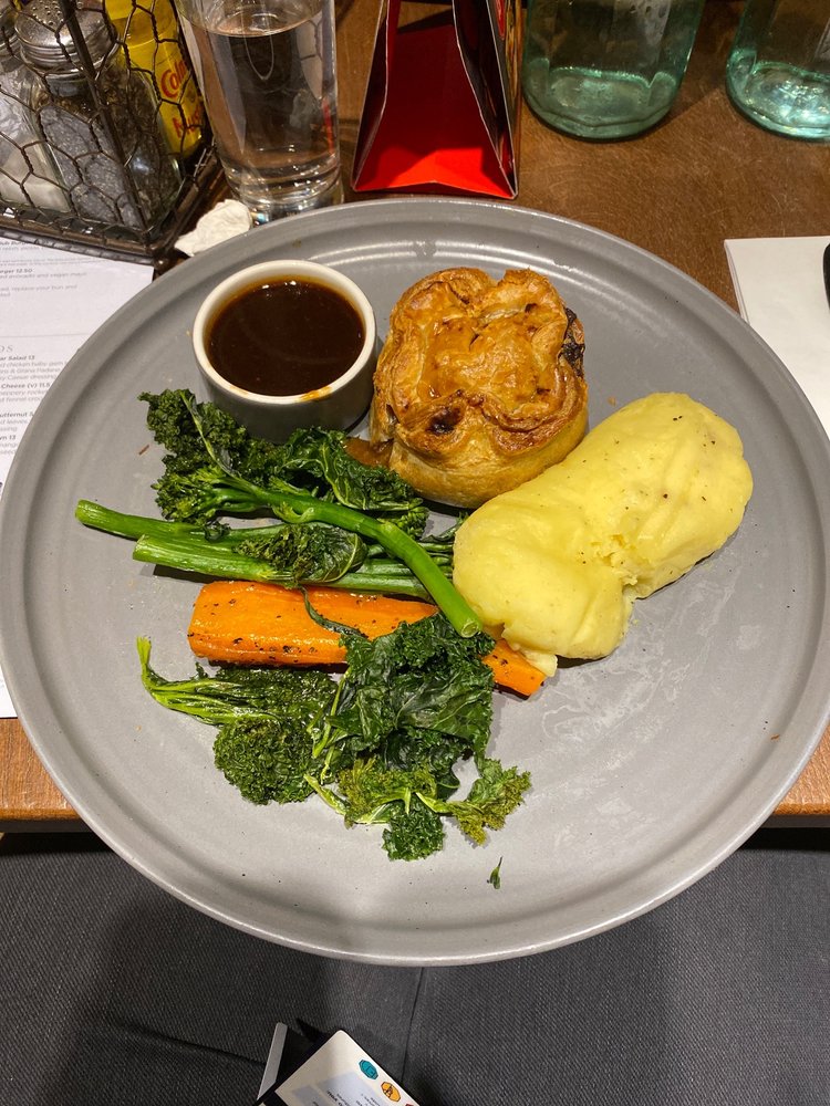 THE CURATOR BAR AND DINING - 154 Photos & 78 Reviews - Heathrow ...