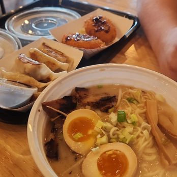 KOI POKE & RAMEN - Updated October 2024 - 29 Photos & 16 Reviews - 2101 ...