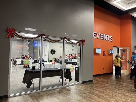 APEX ENTERTAINMENT VIRGINIA BEACH - Updated July 2025 - 256 Photos ...