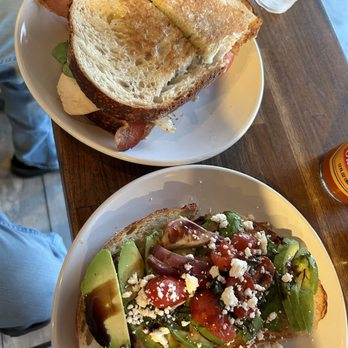 TOASTED - Updated June 2024 - 350 Photos & 310 Reviews - 6160 Arlington ...