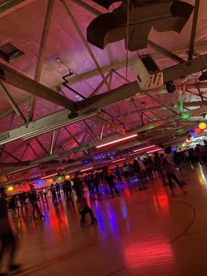 FLEETWOOD ROLLER RINK - Updated January 2025 - 65 Photos & 91 Reviews ...