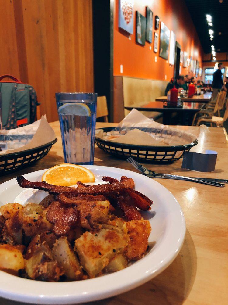 MIDDLE WAY CAFE - 275 Photos & 415 Reviews - Food near Anchorage, AK ...