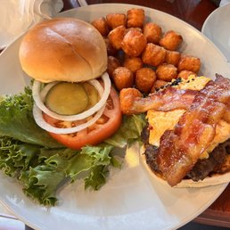 INDUSTRIAL TAPHOUSE - Updated December 2025 - 344 Photos & 387 Reviews ...