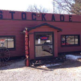 STOCKADE VILLAGE MOTEL & CABINS - 13663 Caberfae Hwy, Wellston ...