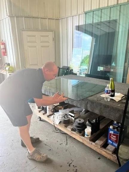 COMPLETE AUTO GLASS - Updated June 2025 - 6091 Division Ave S, Grand ...