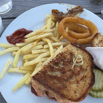 DIGGER’S ALES N’ EATS - Updated December 2025 - 161 Photos & 179 ...