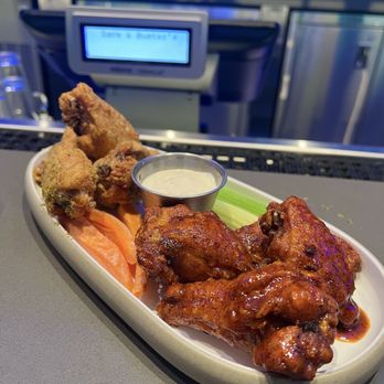 DAVE & BUSTER’S AUSTIN - SOUTH - Updated December 2025 - 44 Photos & 28 ...