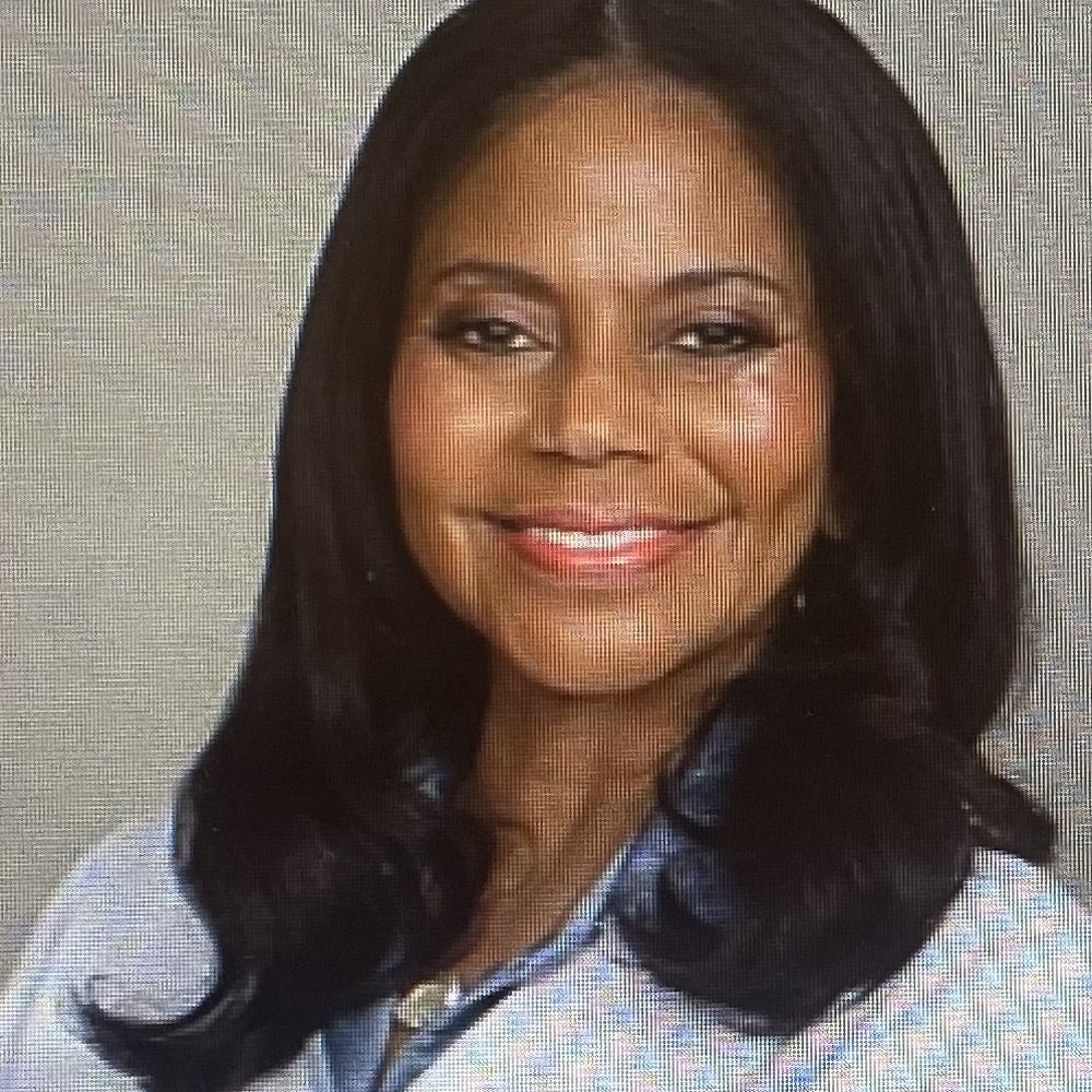 Lisa Renfro's Instagram, Twitter & Facebook on IDCrawl