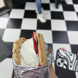 THE CUSTARD CO - Updated July 2024 - 177 Photos & 84 Reviews - 2801 ...