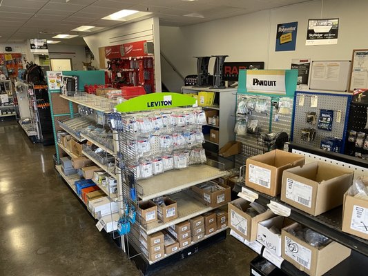 GRAYBAR - Updated December 2025 - 16 Photos - 2270 Hoonee Pl, Honolulu ...