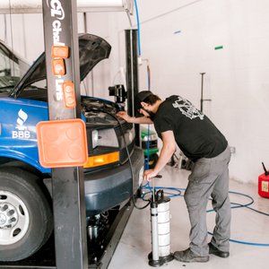 LONDON BRIDGE AUTO SERVICE - Updated August 2025 - 22 Photos & 15 ...