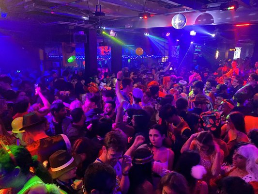 PHIL’S GRANDSON’S PLACE - Updated December 2025 - 18 Photos & 32 ...