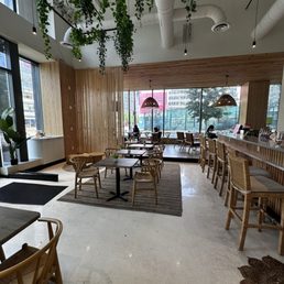 LLAMABAR - Updated December 2025 - 107 Photos & 49 Reviews - 1 M St SE ...