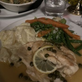 CAPRI - Updated January 2025 - 412 Photos & 328 Reviews - 2602 Ruth Dr ...