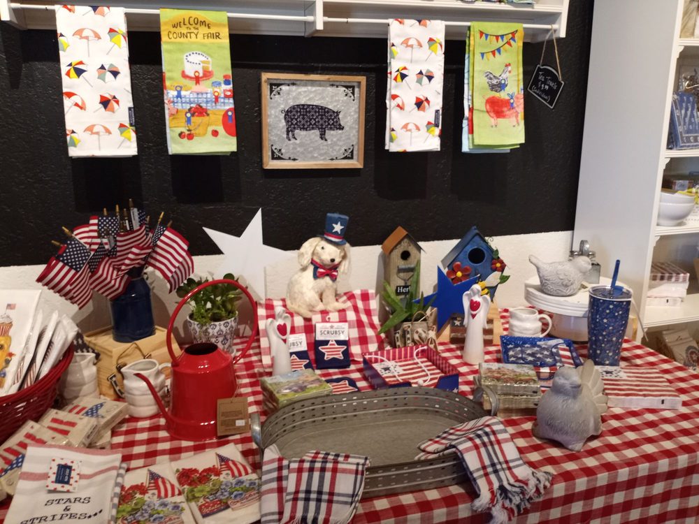 MAD DOG CAFE - 21 Photos & 15 Reviews - 290A Old Pony Express Rd ...